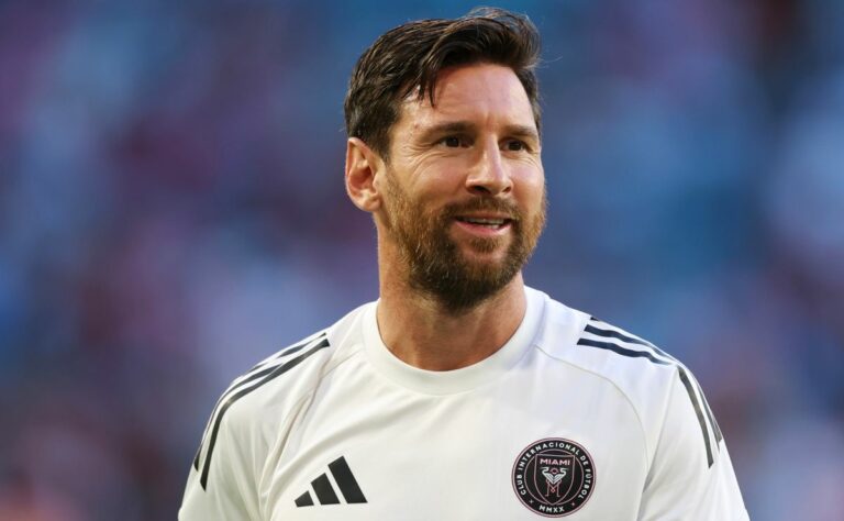 메시 논란의 승자! - Soccer Information